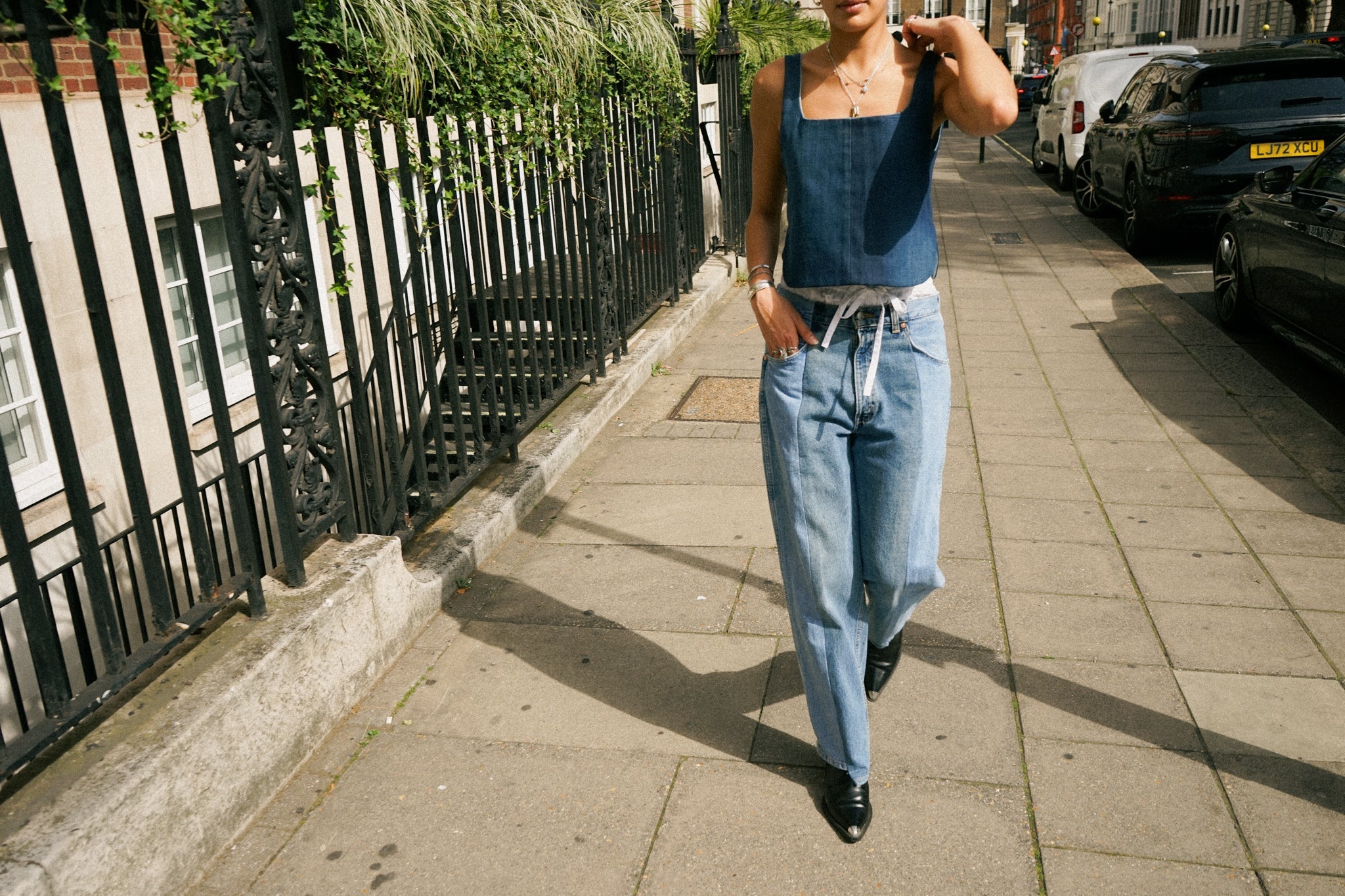 How To Style Jeans According To Industry Experts – ELV Denim